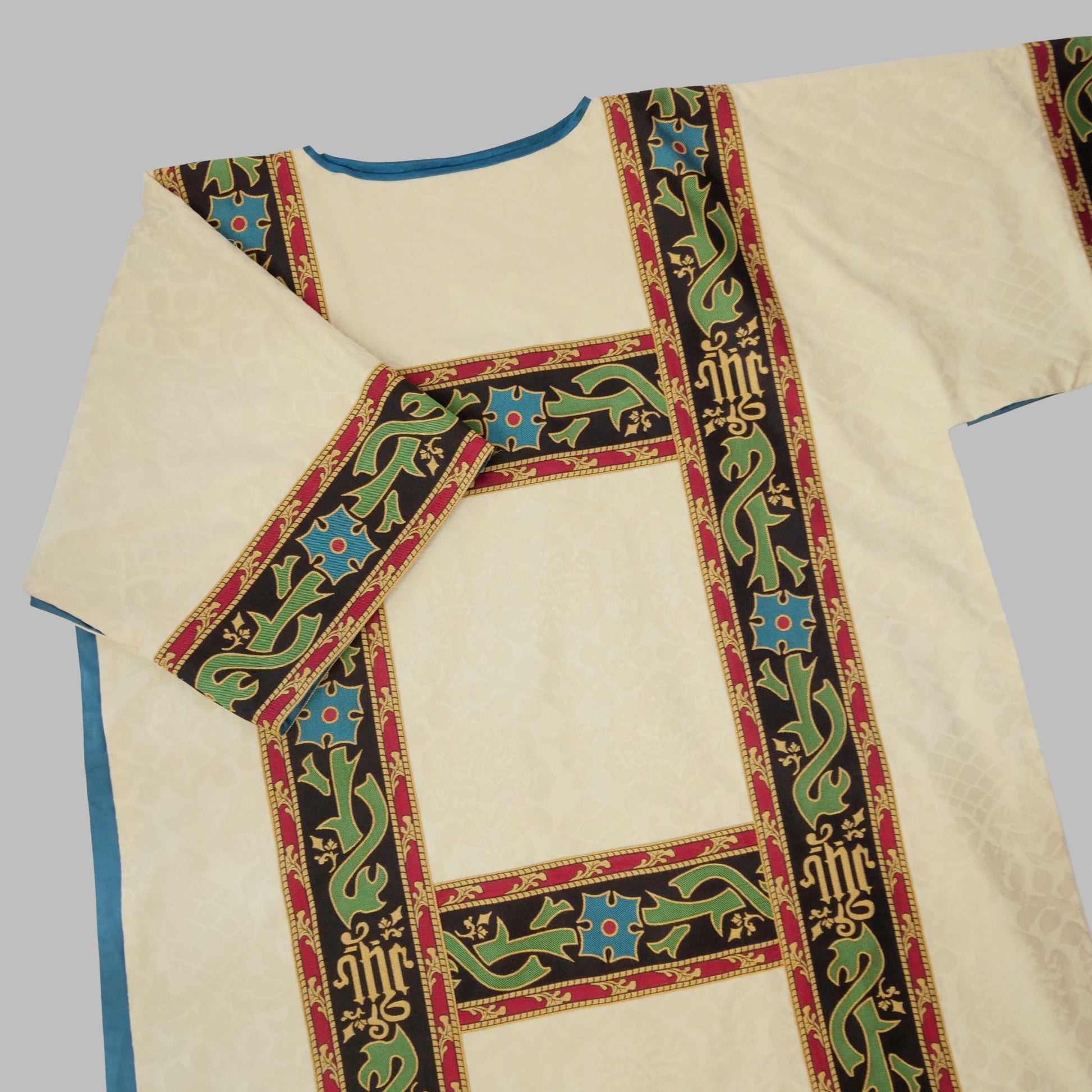 Bodley High Mass Set – Watts & Co.