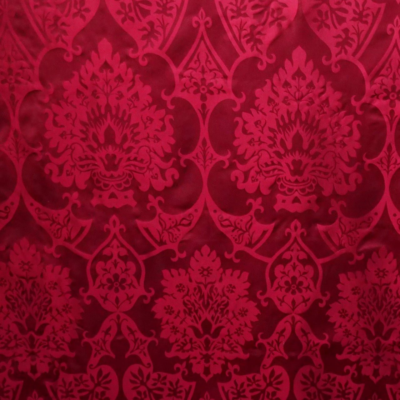 Red Damask Pattern Sheets Reversible Quilt Set, Boho Chic Floral