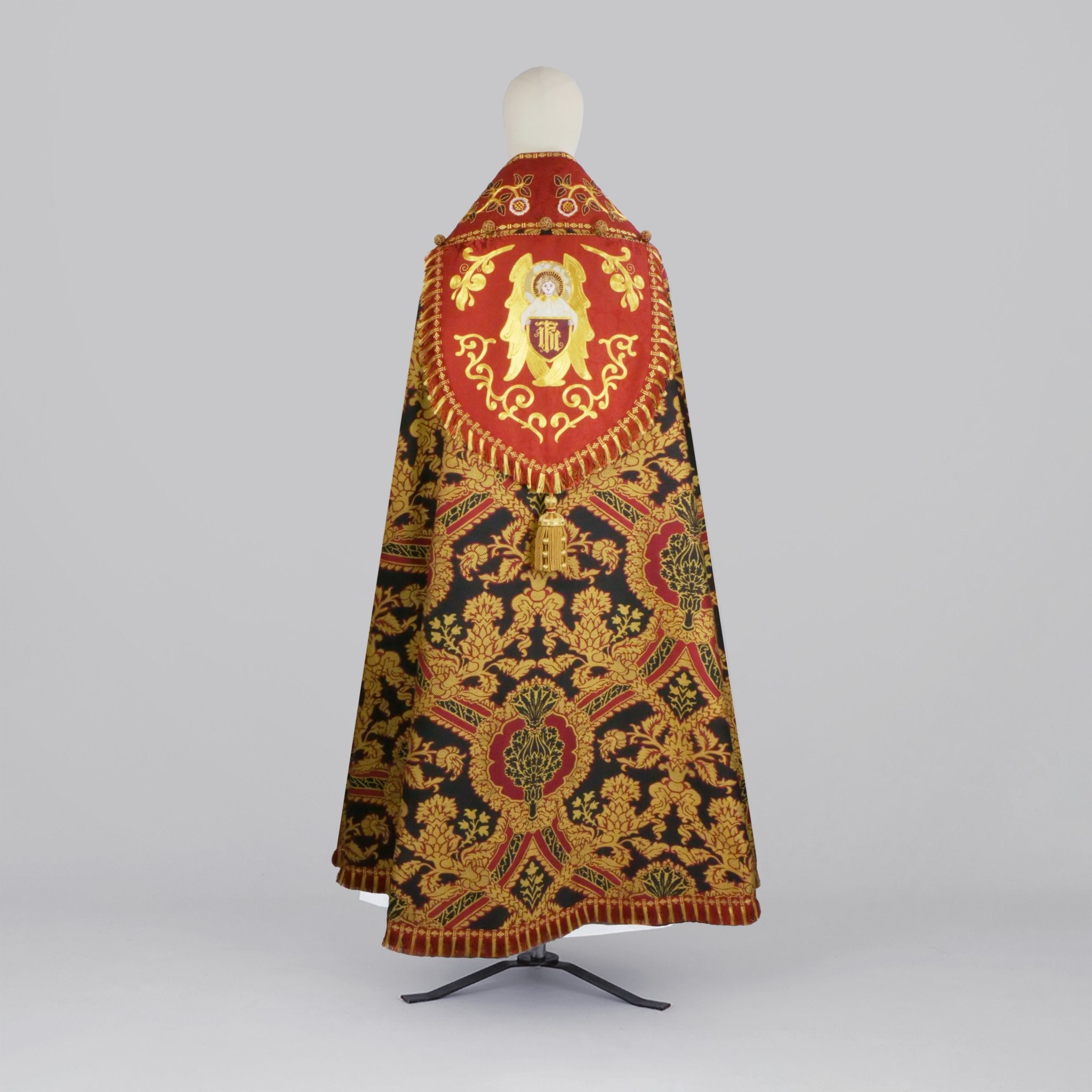 Bespoke Copes – Watts & Co.